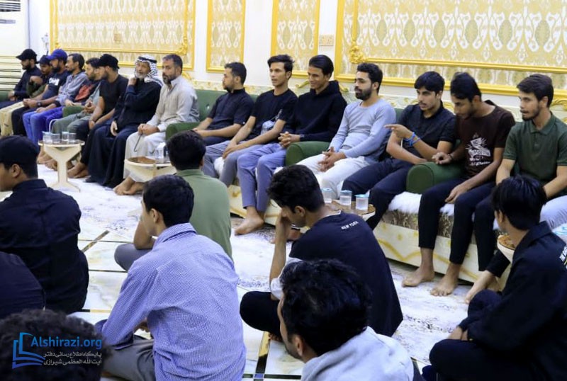 حضور نماینده آیت الله العظمی شیرازی دام ظله در جمع اعضای هیئت بطل ...